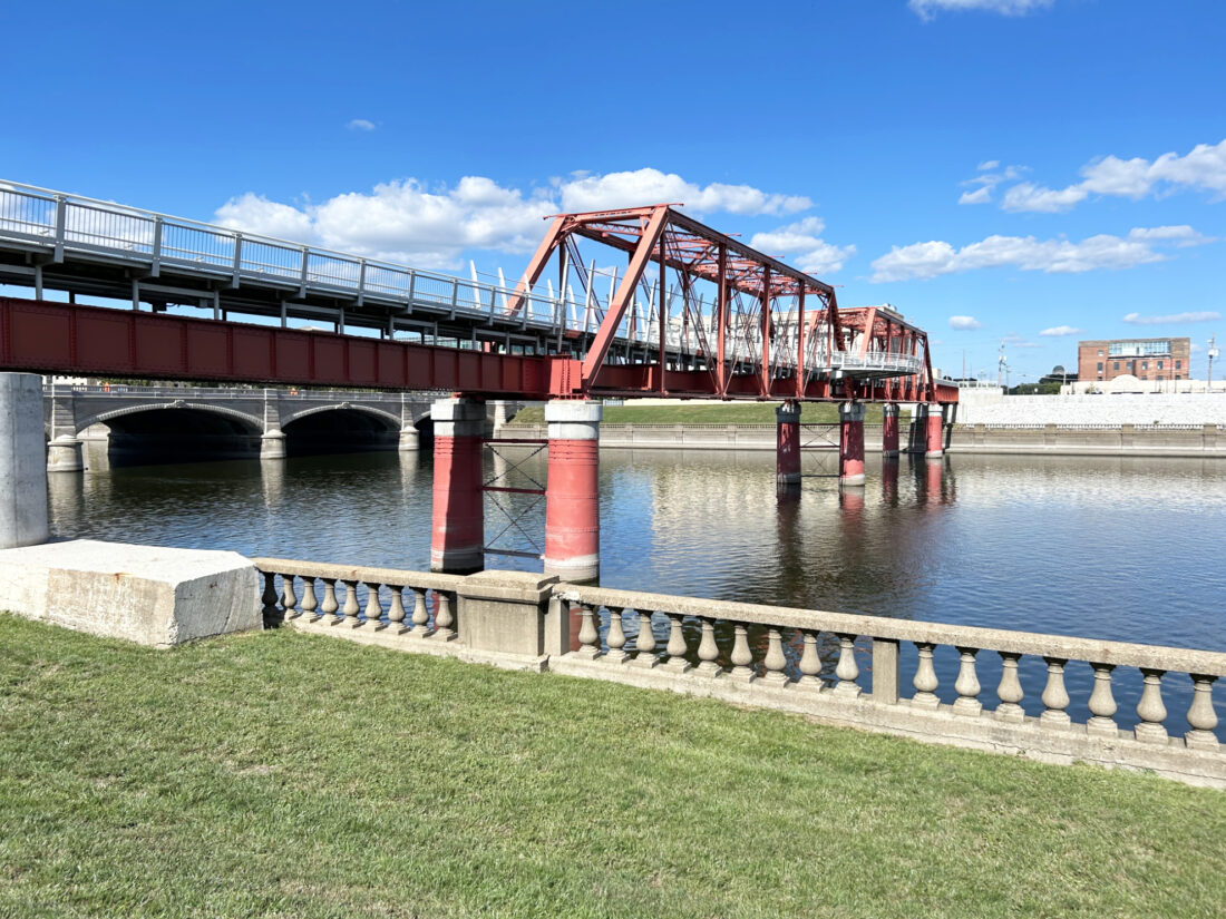 Footsteps along the river: Des Moines’ Riverwalk Experience | News, Sports, Jobs - The Express